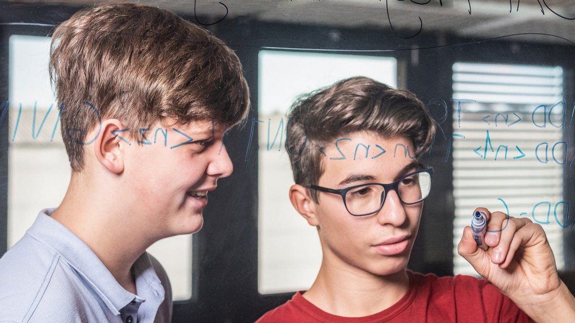 Informatiker*in EFZ | Schindler Berufsbildung